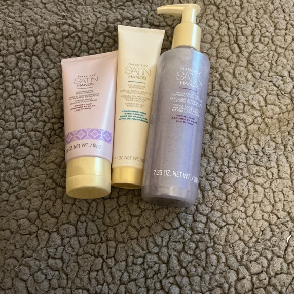 Mary Kay | Bath & Body | Mary Kay Satin Hands Set Citrus Lilac Shea ...